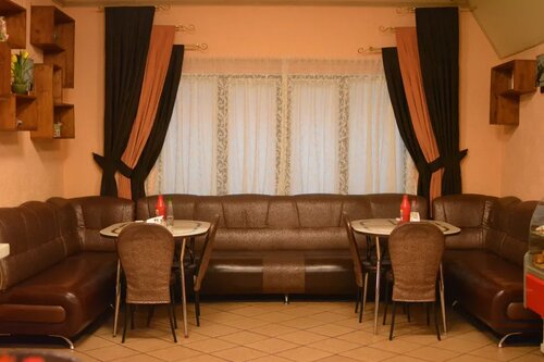 Kafe Angren, Orenburgskaya oblastı, foto
