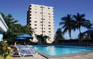 Turtle Towers Apartments (Saint Ann, Ocho Rios), otel  Dünya'dan