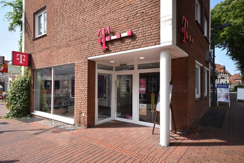 Cep telefonu ve aksesuarları satış mağazaları Telekom Shop, Bramsche, foto
