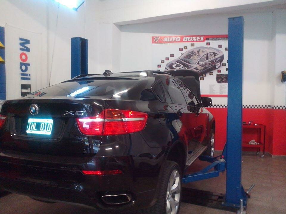 Oto aksesuarları R - Auto Boxes, Cordoba, foto