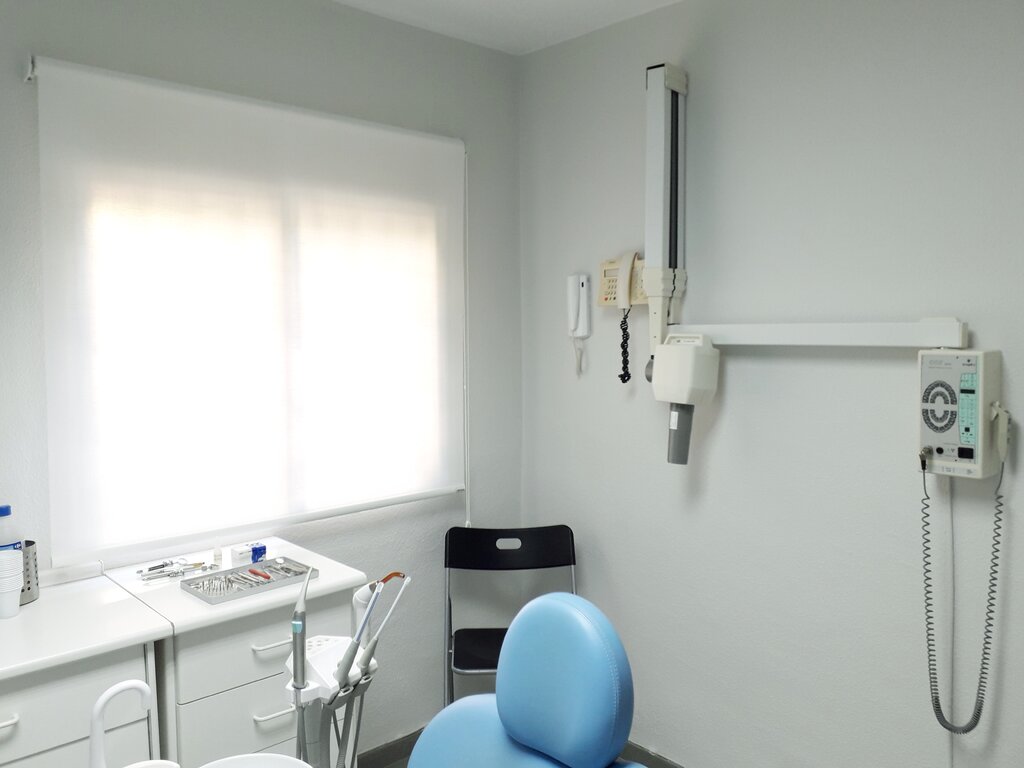 Özel ağız ve diş sağlığı klinikleri ve muayenehaneleri Clínica Dental Dentos - Parque Alcosa, Sevilla, foto