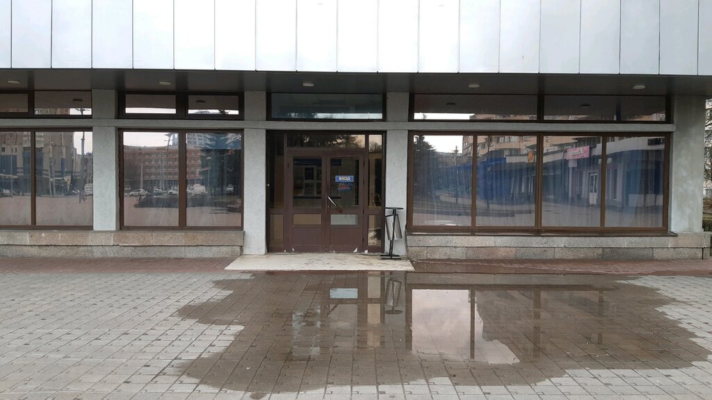 Çok amaçlı spor tesisleri Basseyn, Minsk, foto