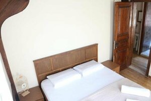 Atakale Butik Otel & Restorant (Kırklareli, Vize, Sergen Köyü, Cumhuriyet Cad., 9), otel  Vize'den