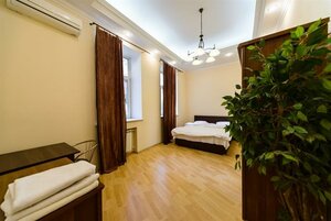 Vozle Arena Siti i Kreschatika Apartments (улица Шота Руставели No:22Б), otel  Kiev'den