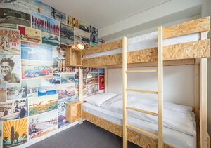 Arena Guesthouse (Graubünden, region Imboden, Via Prau da Monis, 5), otel