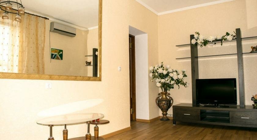 Kısa süreli konaklama Nikolayev apartment in center, Nikolaev, foto