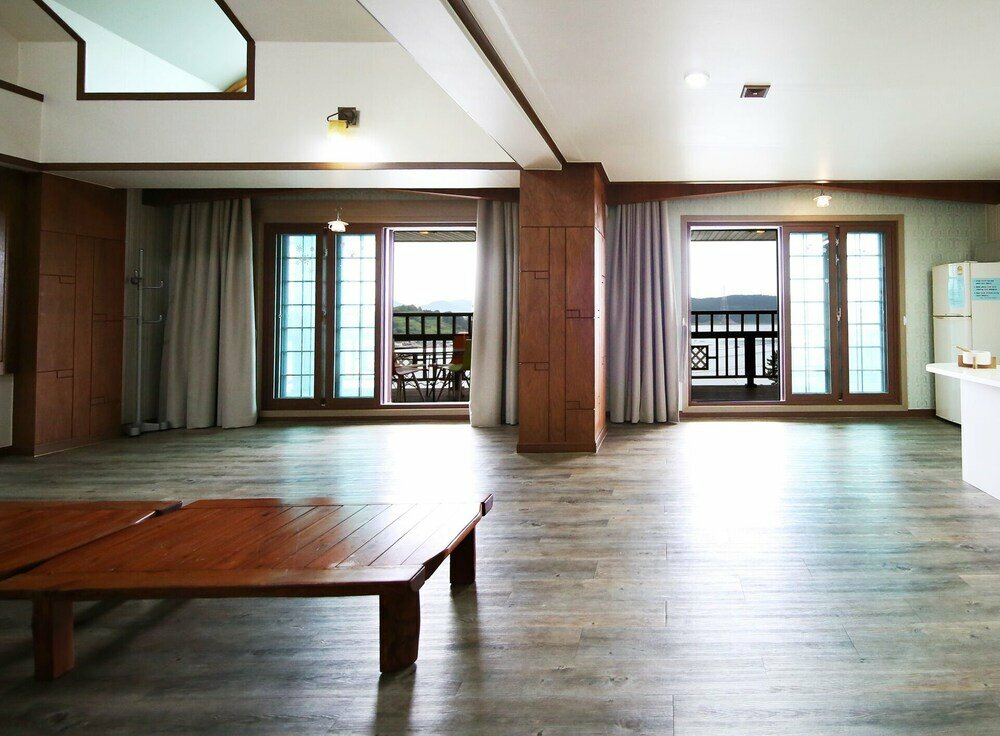 Otel Tongyeong Paper Island Pension, Güney Gyeongsang İli, foto