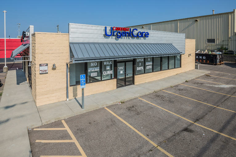 Özel muayenehaneler CareFirst Urgent Care - Delhi, Ohio Eyaleti, foto