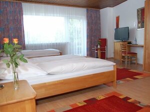 Hotel-Restaurant St. Jobser Hof (North Rhine-Westphalia, Städteregion Aachen, Hauptstraße, 266), otel  Wurselen'den