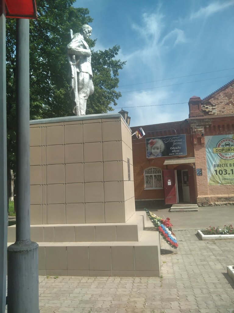 Anıt, heykel Неизвестному Солдату, Malmyzh, foto