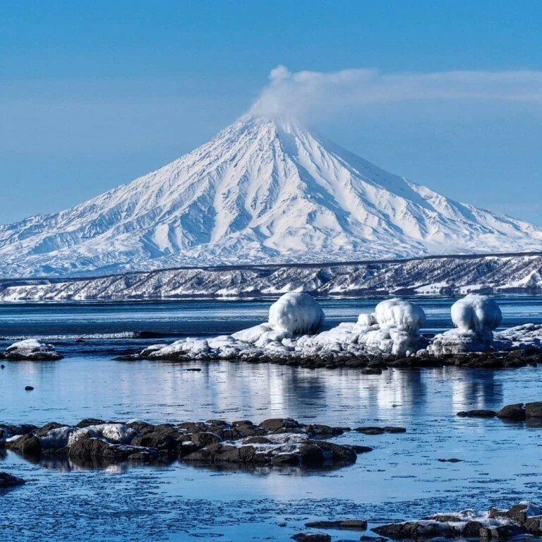 Volkan Вулкан Кроноцкая сопка 3482 м, Kamçatski krayı, foto