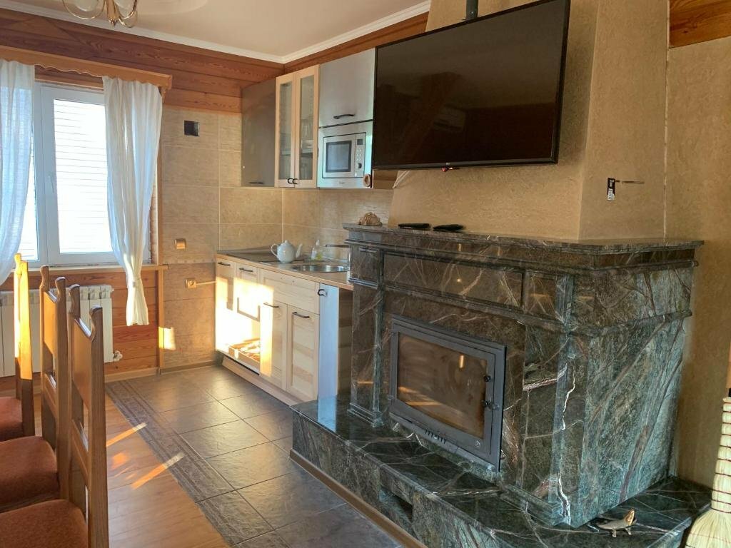 Kısa süreli konaklama U Granitnogo Kan'ona Chalet, Adıge Cumhuriyeti, foto