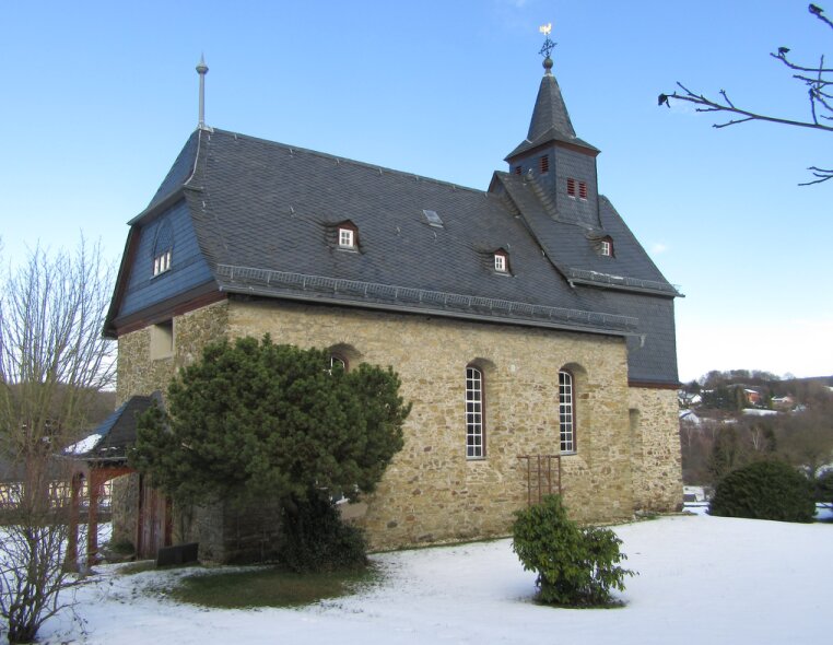 Dini dernekler Evangelische Kirche Weilmünster-Laubuseschbach - Ev. Kirchengemeinde Laubuseschbach, Hesse, foto