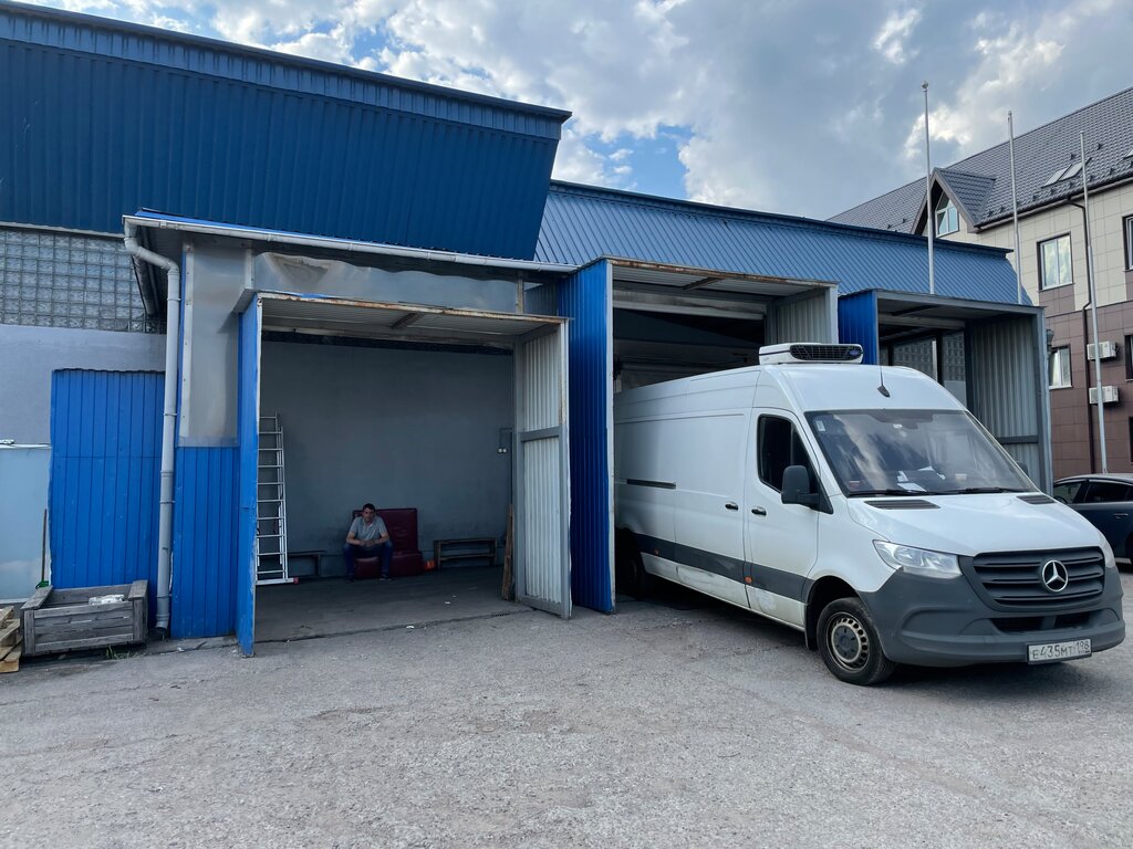 Toptan sebze ve meyve satışı Agrotehnolodzhi, Saint‑Petersburg, foto