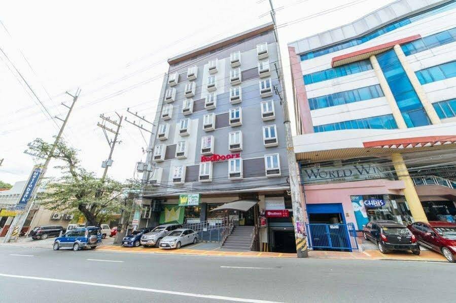 Otel RedDoorz Plus @ Kamuning Quezon City, Quezon Şehri, foto