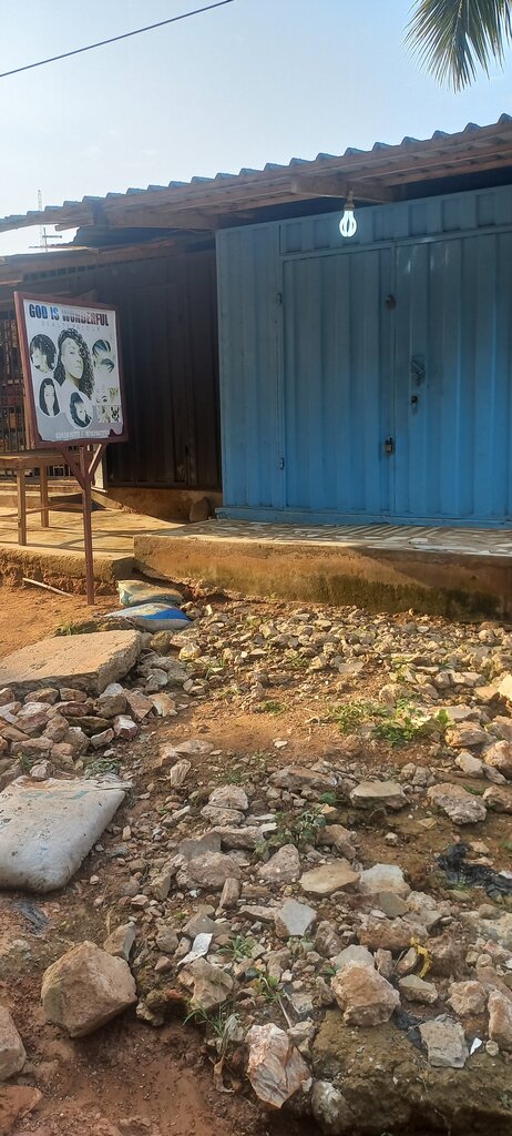 Güzellik salonu God Is Wonderful Beauty Palour, Dünya, foto