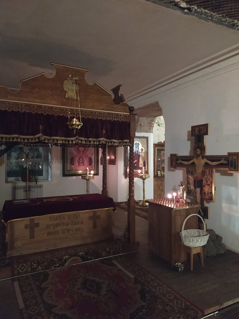 Ortodoks kiliseleri Tserkov Rozhdestva Presvyatoy Bogoroditsy vo Vvedenskom Tikhvinskom monastyre, Tixvin, foto