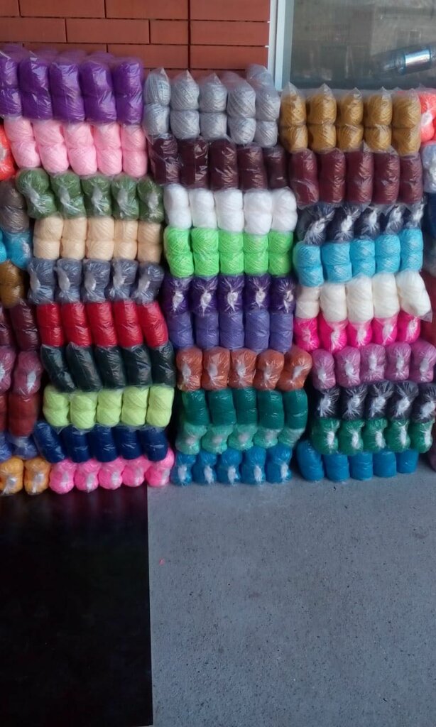 Hobi, elişi için ürünler Zolotoye runo, Karaçay‑Çerkez Cumhuriyeti, foto