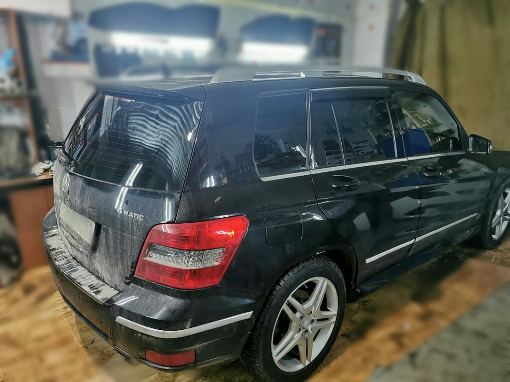 Araç camlarının renklendirilmesi Vladi, Nijni Novgorod, foto