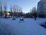 Детская площадка (Yaroslavl, Zavolzhskiy zhiloy rayon, 6-y mikrorayon), oyun alanı  Yaroslavl'dan