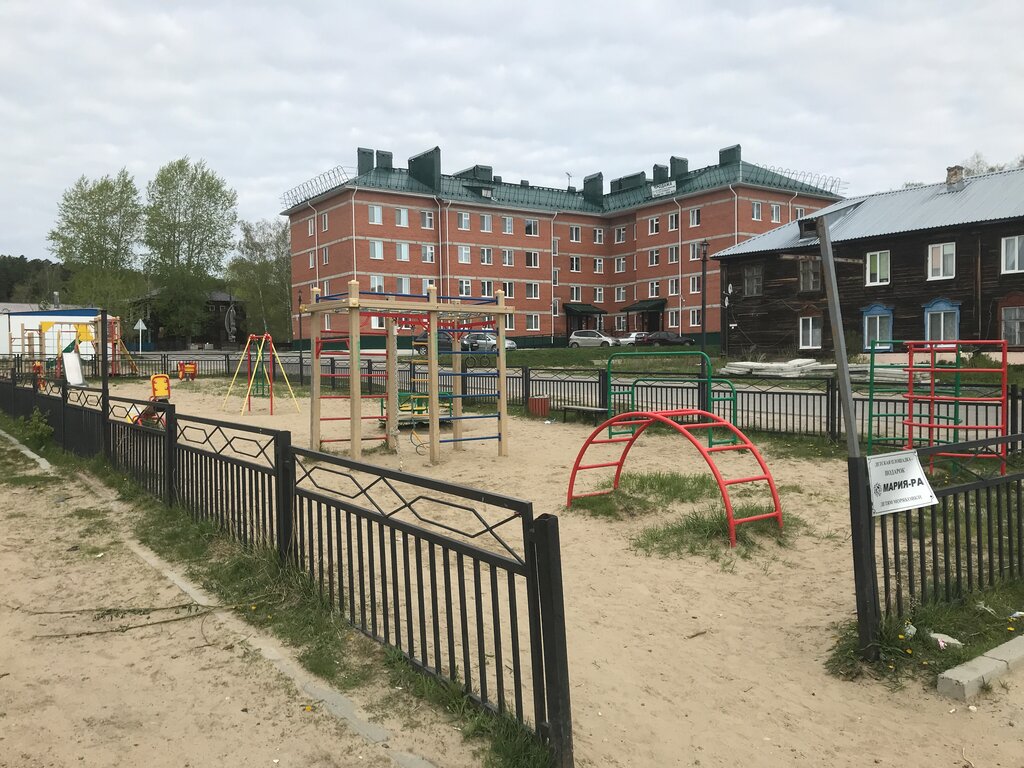 Oyun alanı Детская площадка, Tomskaya oblastı, foto