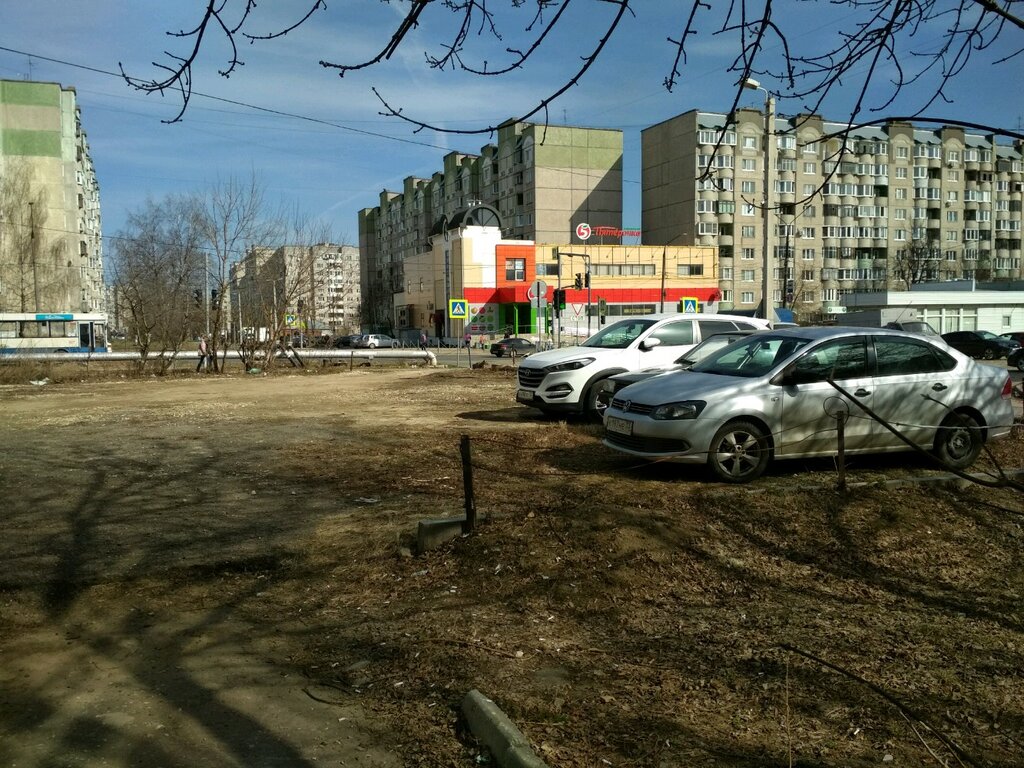 Otoparklar Car park, Vladimir, foto