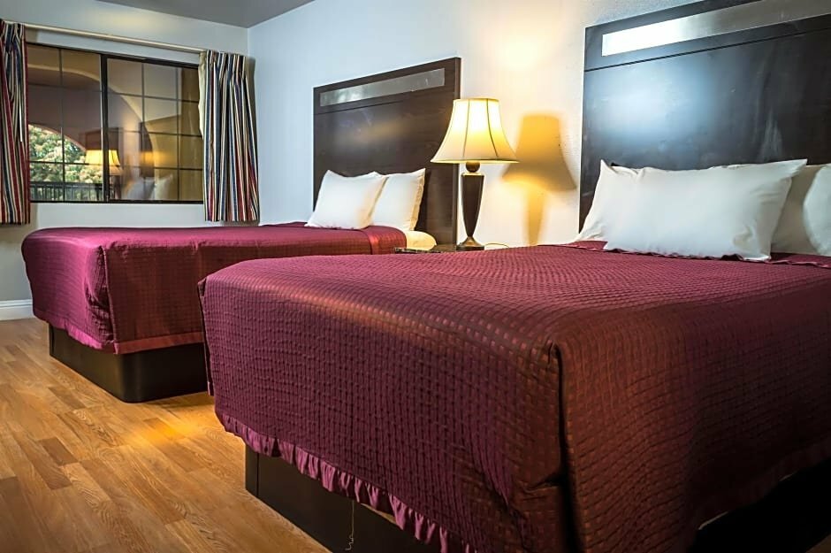 Otel Americas Best Value Inn Sacramento/Old Town, Sacramento, foto