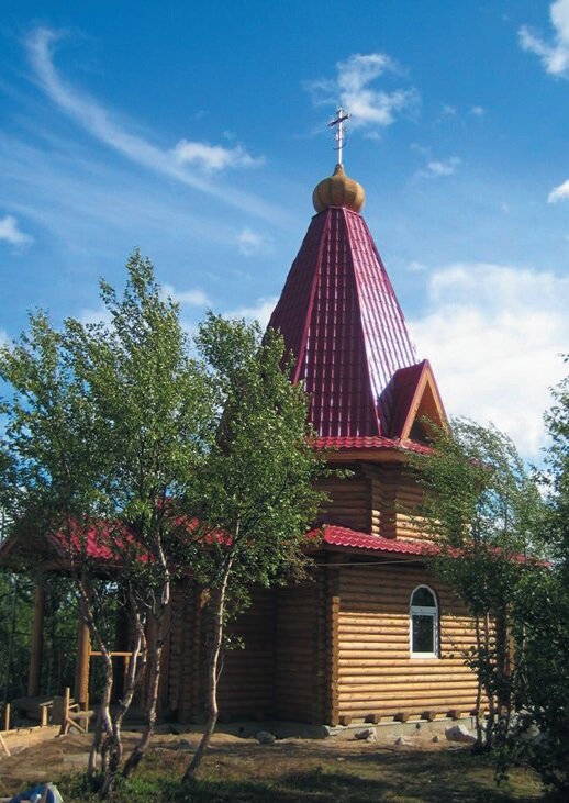 Şapel, haç anıtı Georgiya Pobedonostsa pri Pozharnoy Chasti Chapel, Murmansk, foto
