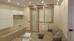 Alfredo Serramenti (Via del Melograno No:4, Rome), kapılar  Roma'dan