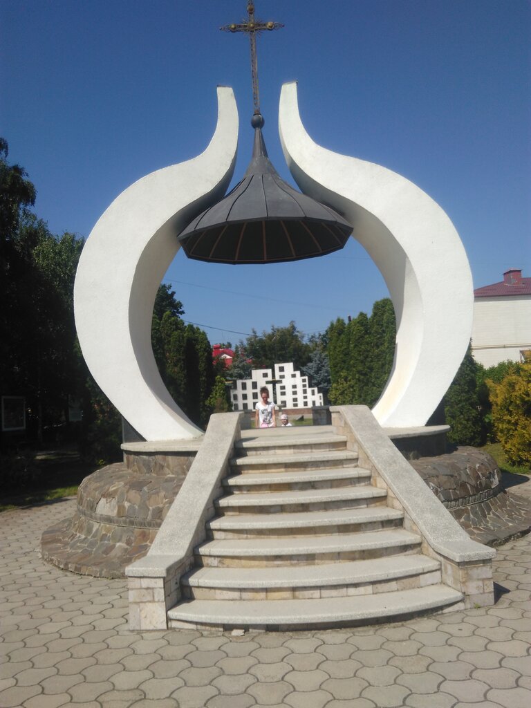 Anıt, heykel Мемориал погибшим в Приднестровском конфликте, Anenii Noi Bölgesi, foto