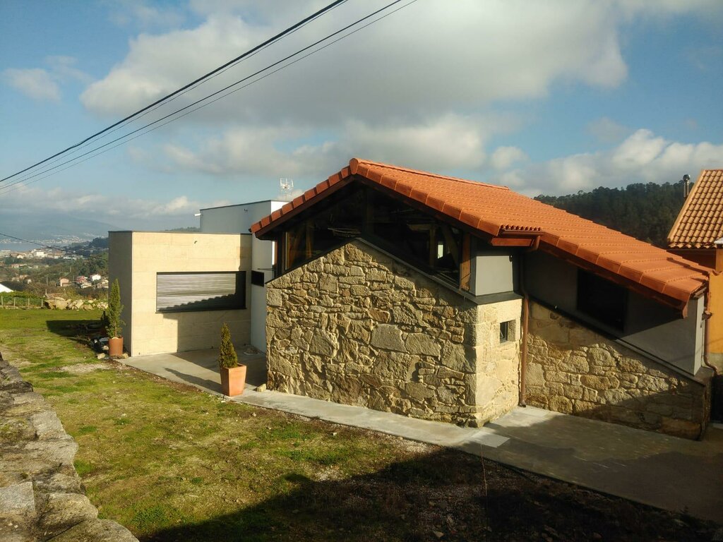 Yeni teknolojiler ve ar-ge merkezleri Decoración y reformas Disame S. L, Galisya, foto