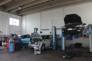 Autofficina Barbagallo (Sicily, Siracusa, Augusta), otomobil servisi  Sicilya'dan