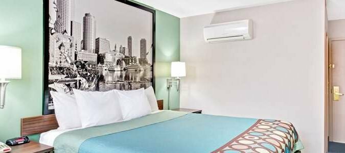 Otel Super 8 by Wyndham Brockton, Brockton, foto