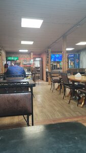 Shashlychny Domik (Marshaka Avenue No:28, Saint Petersburg), kafe  Saint‑Petersburg'dan