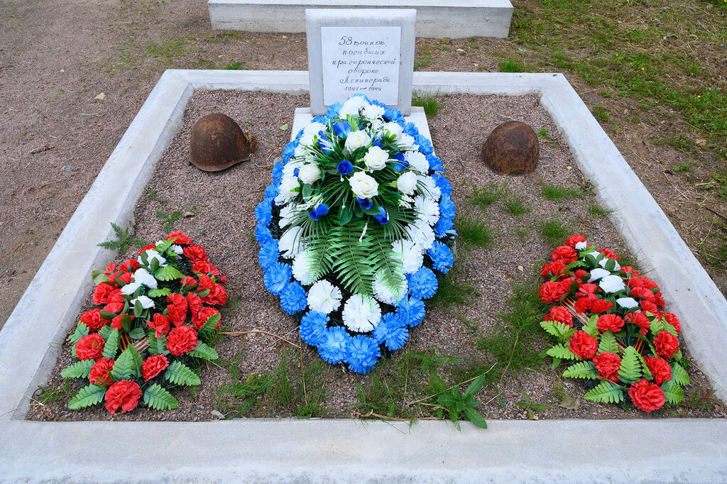 Anıt, heykel Братские могилы, Saint‑Petersburg, foto