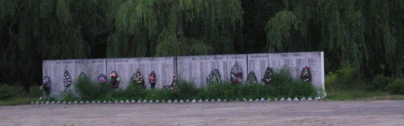 Anıt, heykel Погибшим и живым, Gomelskaya oblastı, foto