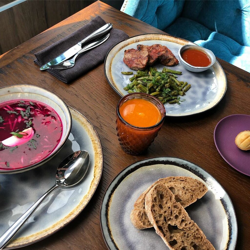 Restoran Фуди Вуди, Saint‑Petersburg, foto