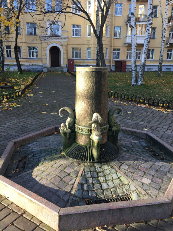 Çeşme Рыбки, Kronstadt, foto