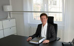 Peter Ziegler (Im Geiger No:37, Stuttgart), mali müşavir  Stuttgart'tan