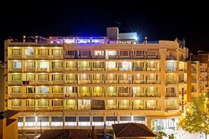 Hotel Lloret Santa Rosa by Pierre & Vacances (Calle Senia del Barral No:39, Lloret de Mar), otel  Lloret De Mar'dan