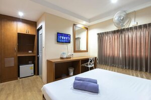 Sleep at Phuket (Phuket, 41/16, Montri Rd, T.Taladyai), otel  Phuket'ten