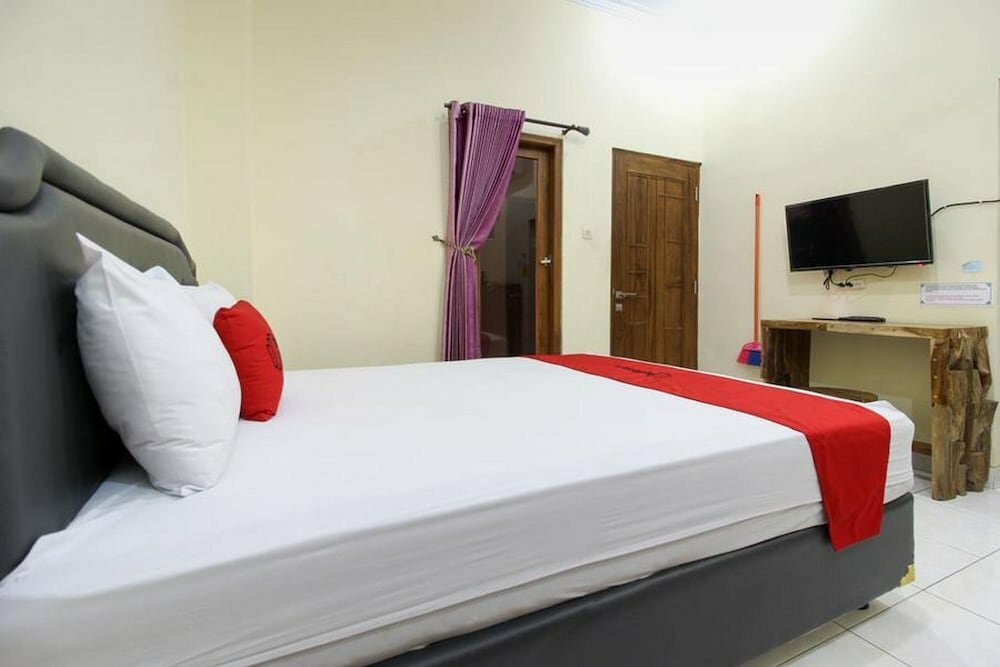 Otel RedDoorz near Terminal Condong Catur 2, Dünya, foto