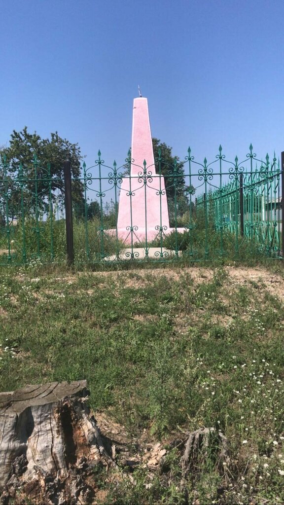 Anıt, heykel Мемориальный комплекс воинам, погибшим в годы Великой Отечественной войны, Altayski krayı, foto