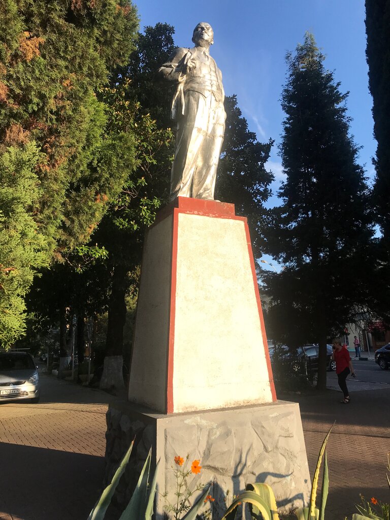 Anıt, heykel В.И. Ленин, Soçi, foto