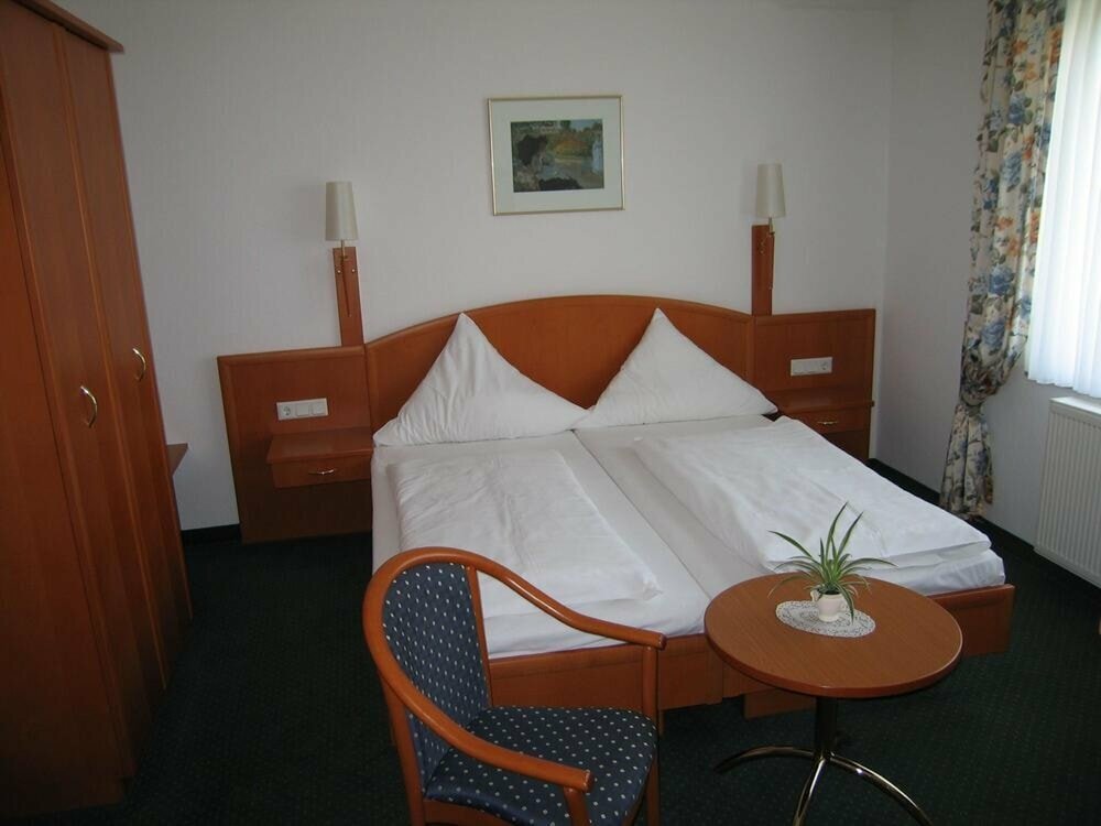 Otel Hotel Garni Alt Refrath, Bergisch Gladbach, foto