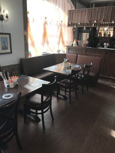 Centro del gusto (Sovetskiy pereulok No:2, Ostashkov), kafe  Ostashkov'dan