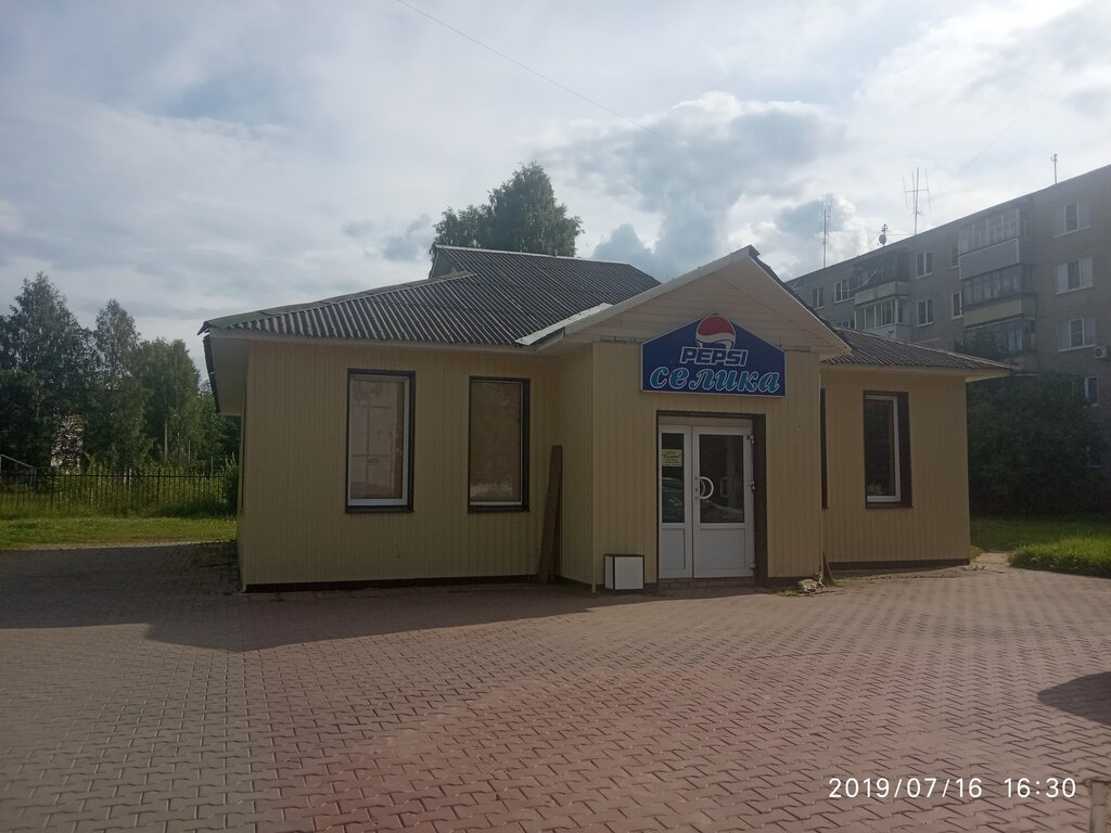 Market Селика, Tixvin, foto