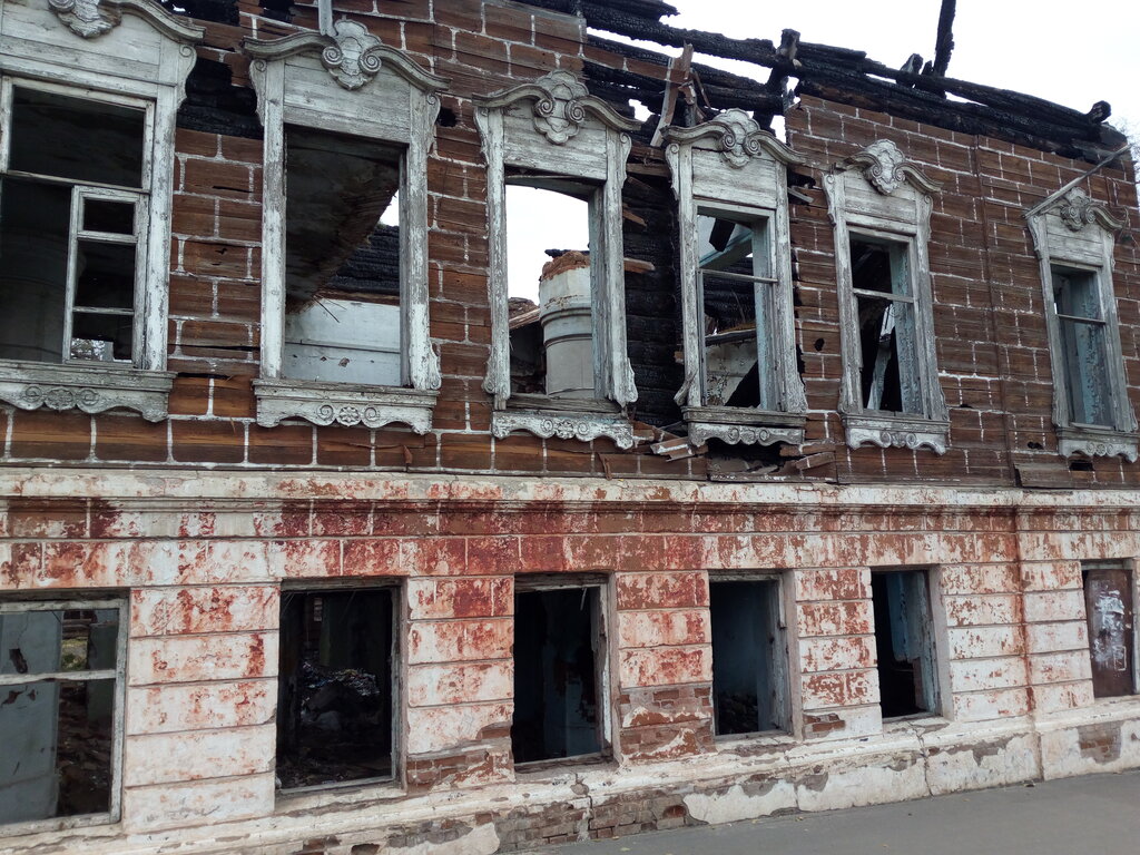 Turistik yerler Здание бывшего государственного банка, Kiahta, foto
