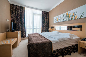 Alau (Qabanbaı Batyr dańǵyly No:47, Astana), otel  Astana'dan