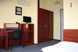 Hotel Thelena (Tolna), otel  Tolna'dan